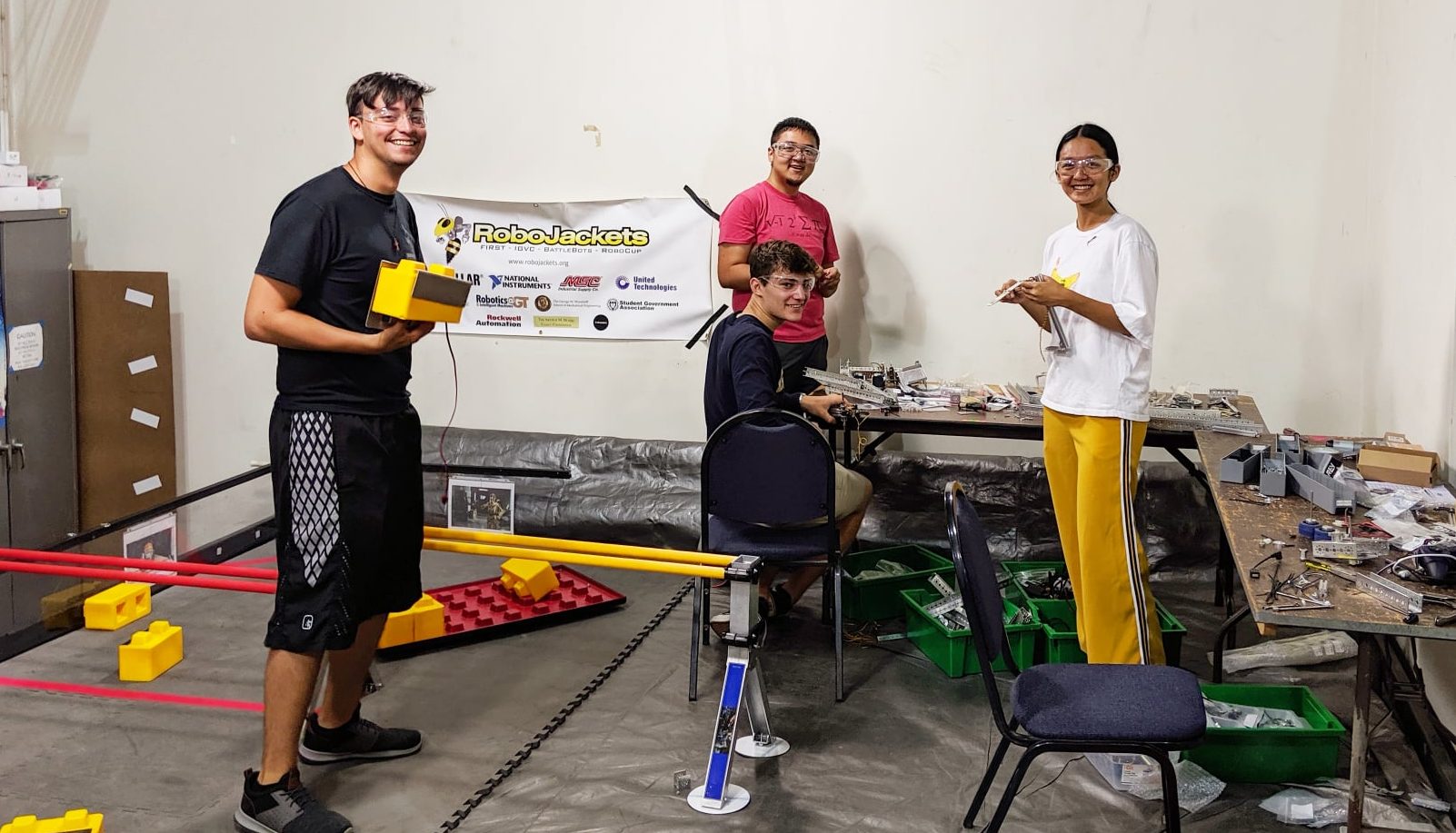 FTC Robot in 1 Weekend Reveal – RoboJackets FTC Robot in 1 Weekend Reveal – RoboJackets